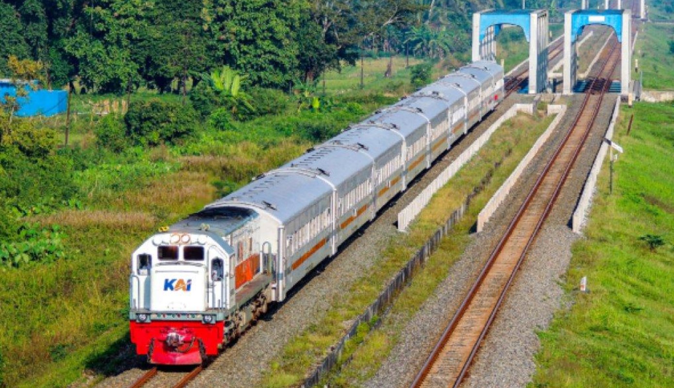 Temukan Informasi Jadwal KA Malabar 2023 - Cerita Wisata